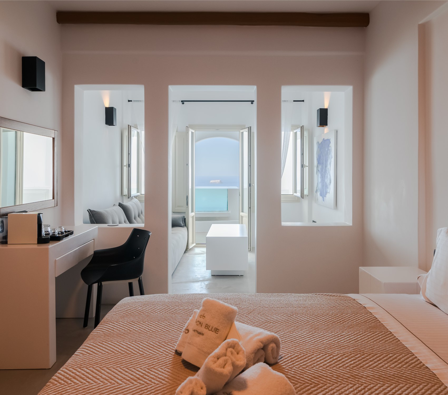 SUNSET SUITE | Apeiron